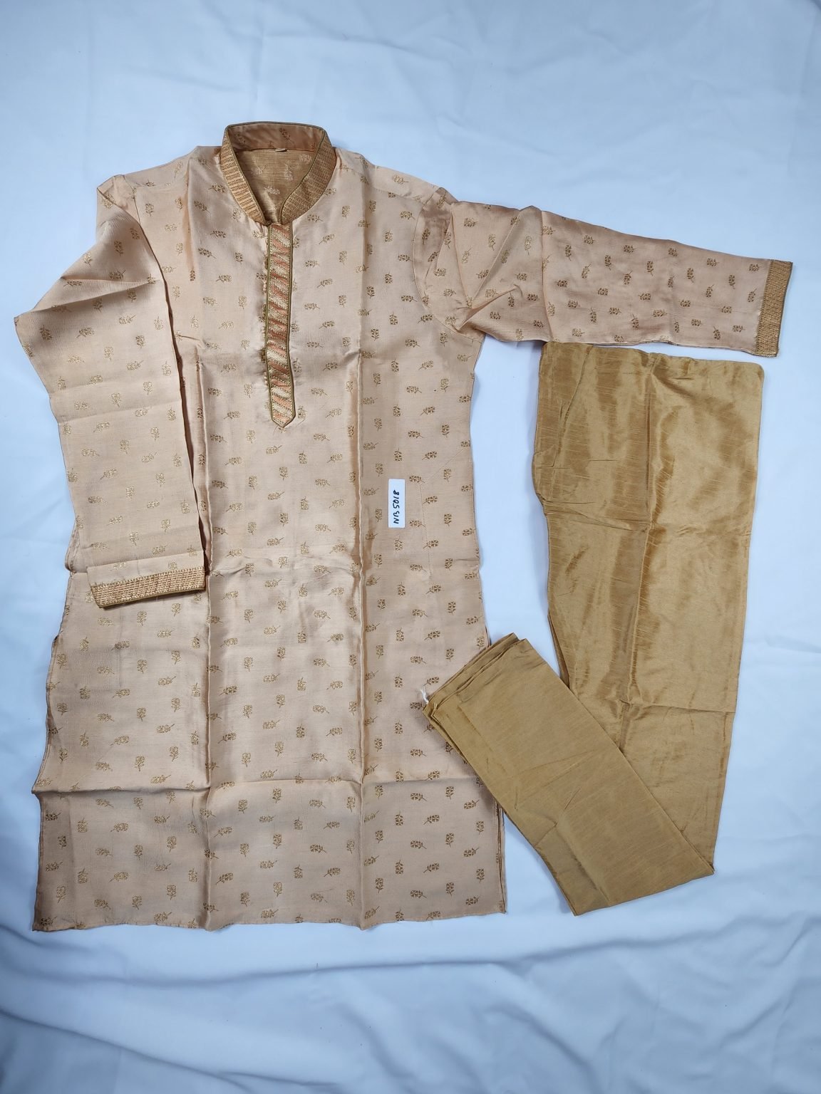 traditional Pakistani Pathani suit